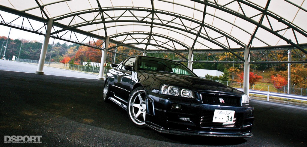 Top Secret-built R34 GT-R Rocks Fuji Speedway with 730 Horsepower
